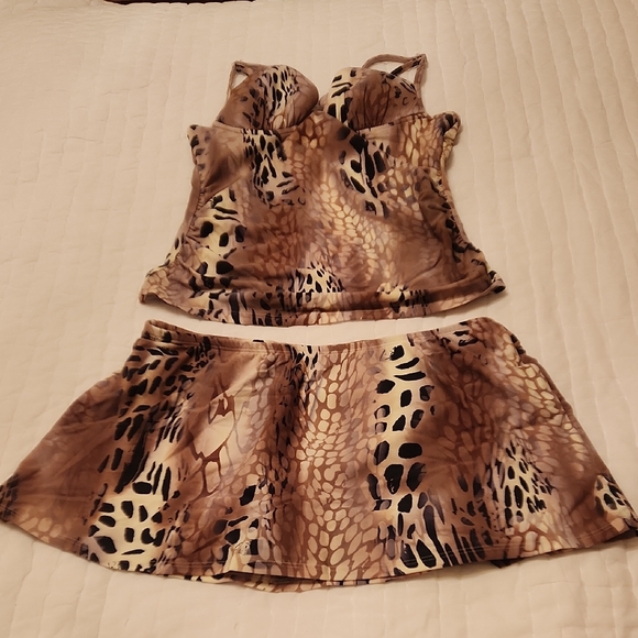 Shape FX | Swim | Shape Fx Brown And Tan Swimwear | Poshmark